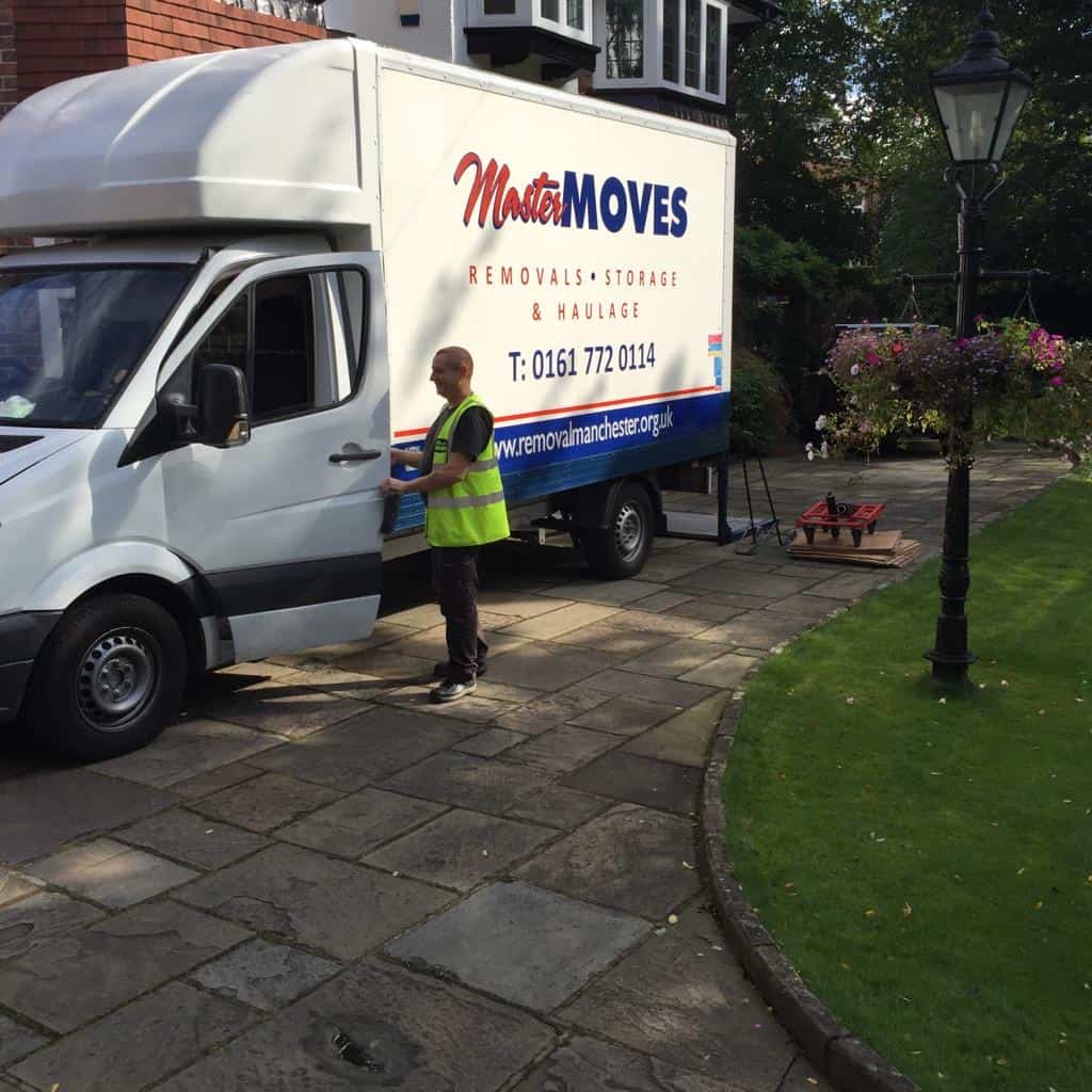 About us - Master Moves